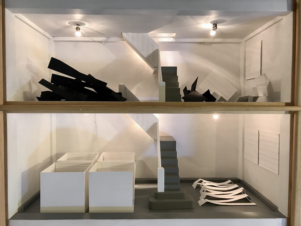 Small House Gallery - Eldi Dundee, Visual & Performing Artist ...