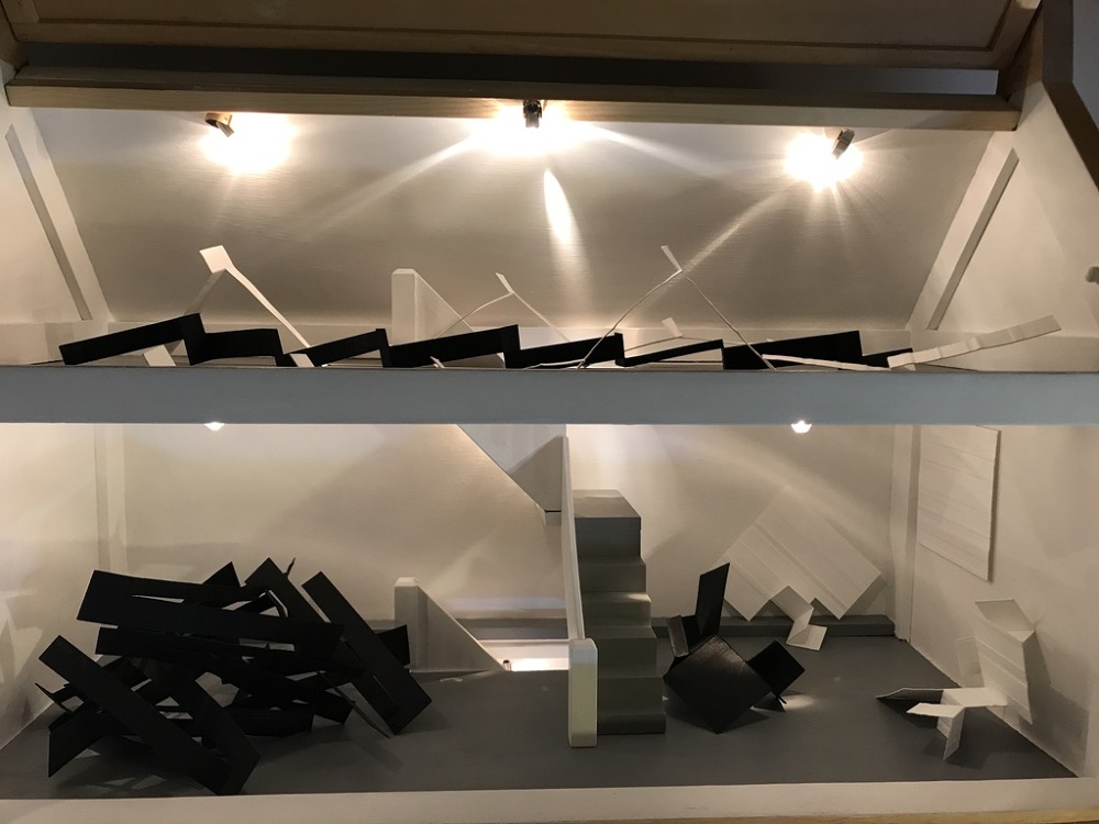 Small House Gallery - Eldi Dundee, Visual & Performing Artist ...