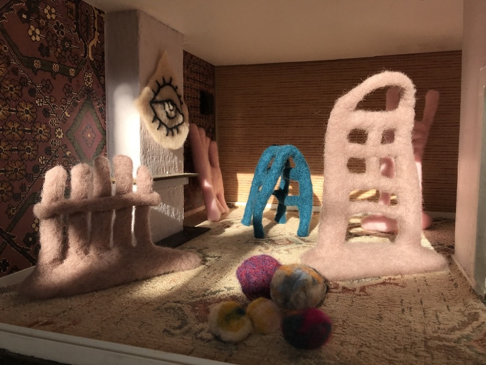 Small House Gallery - Eldi Dundee, Visual & Performing Artist ...