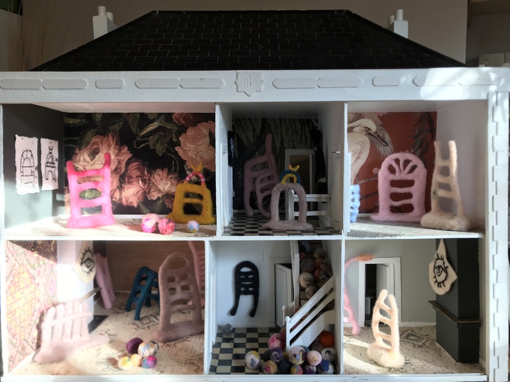 Small House Gallery - Eldi Dundee, Visual & Performing Artist ...