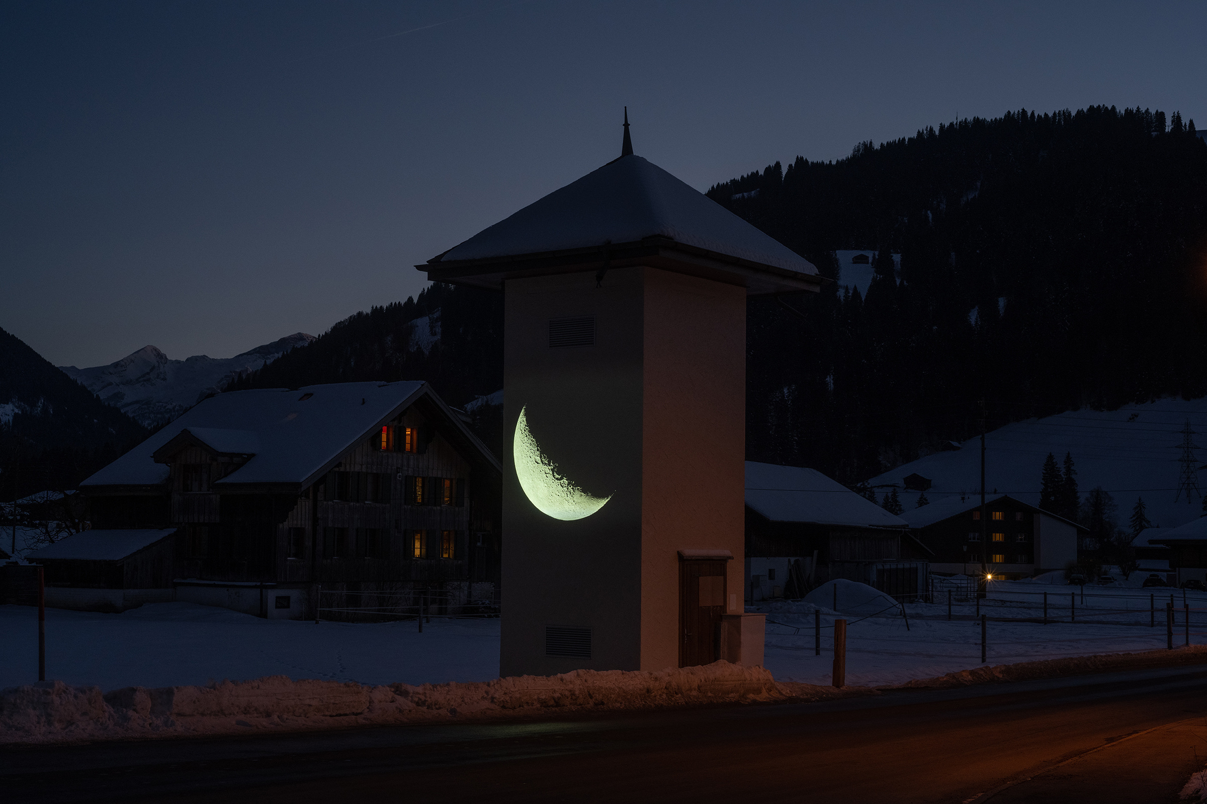 Mirror Moon - Michael Wang