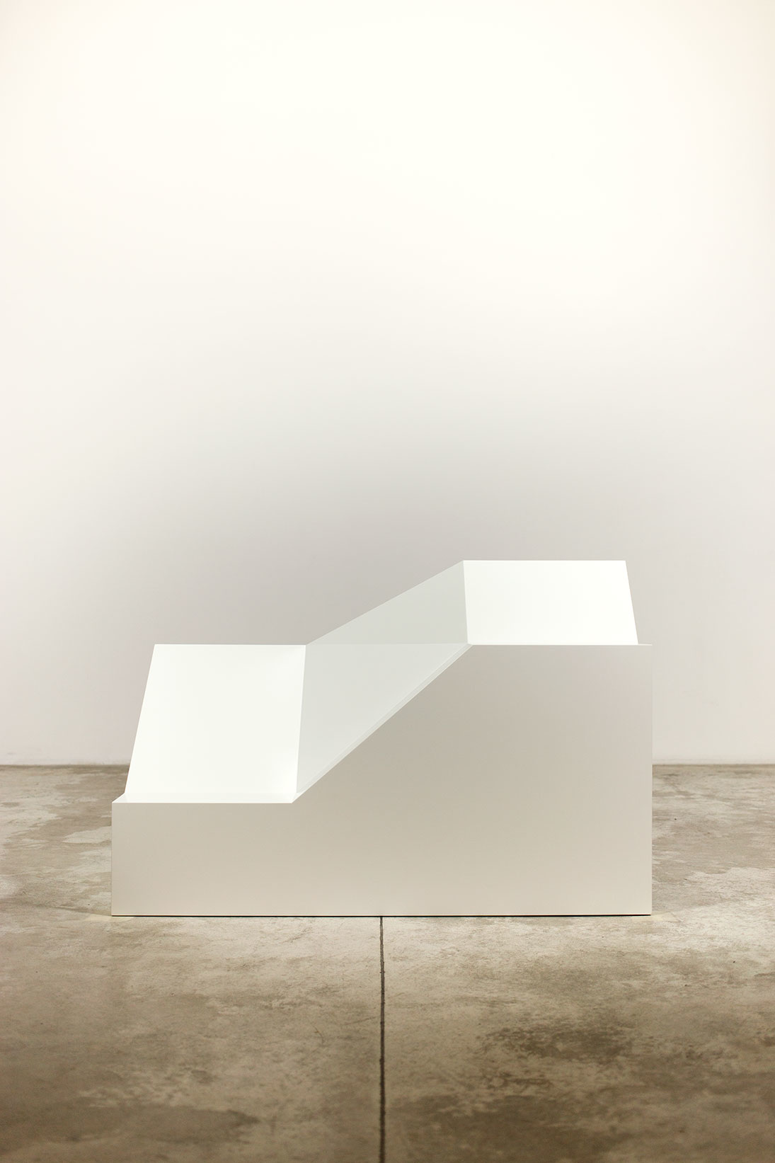 2007_Broken white cube - Didier Fiuza Faustino