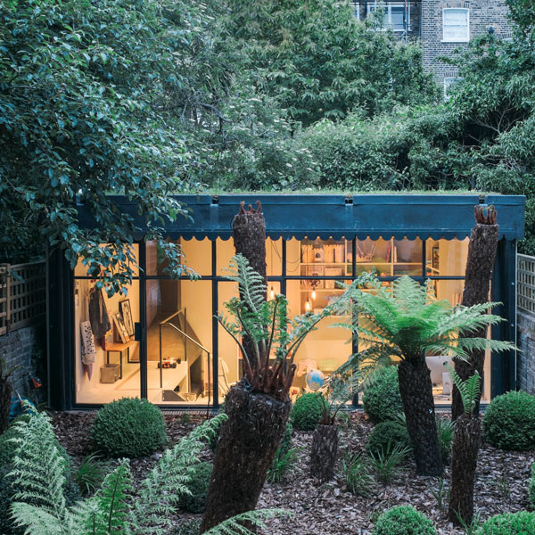 UNDERCOVER ARCHITECTURE - Jennifer Dyne