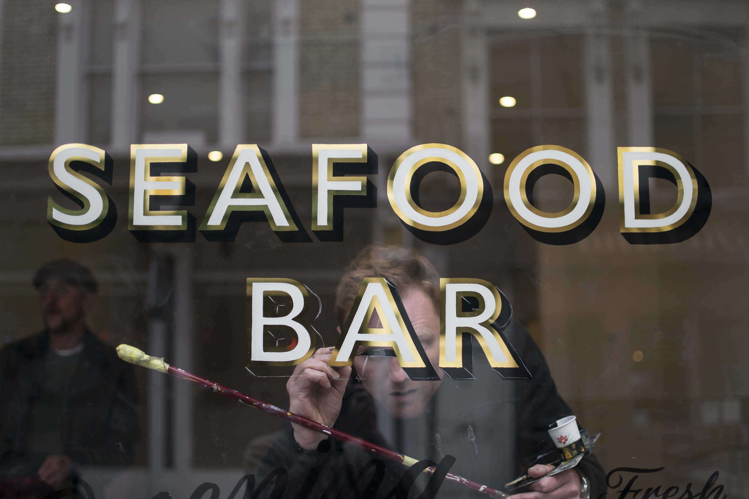 Bourne's Fishmongers - www.signwritingjack.com