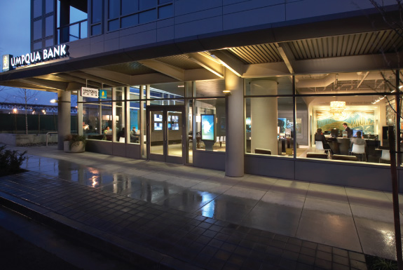 Umpqua Bank Flagship Store + Innovation Lab - nick thomas