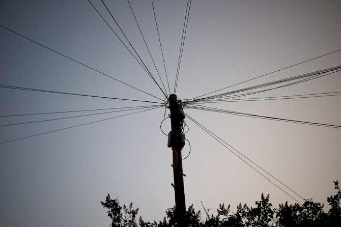 antennas & power lines - oi-io