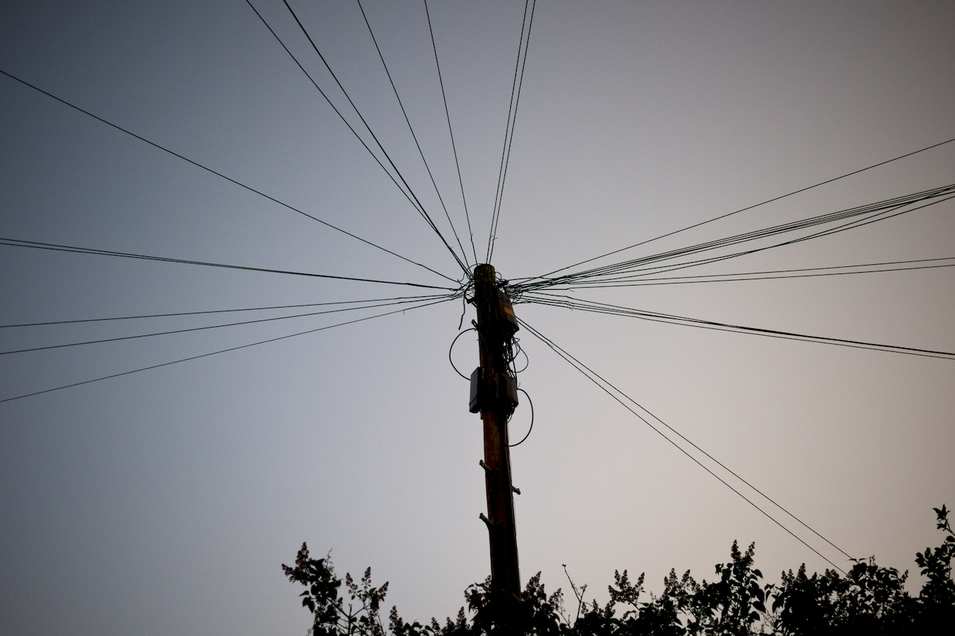 antennas & power lines - oi-io