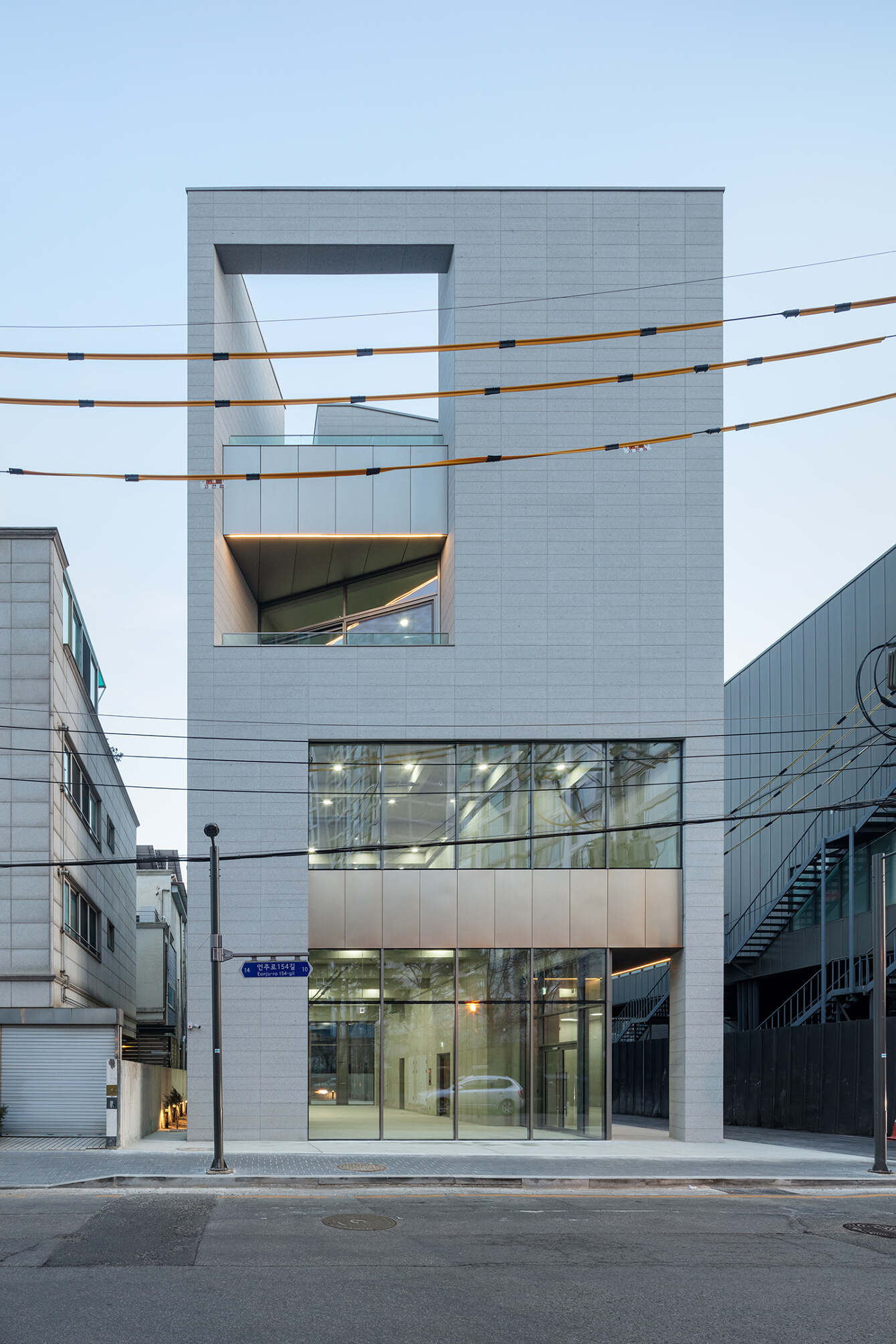 The Plastic - N.E.E.D. Architecture