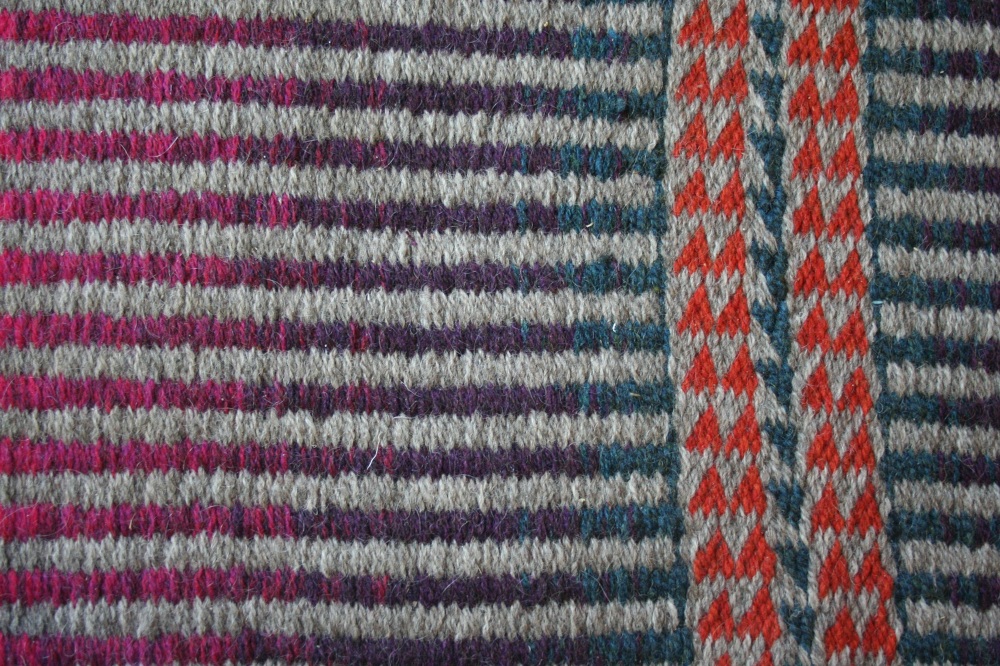Arrow and Lines rug - Leslie Groff's Portfolio