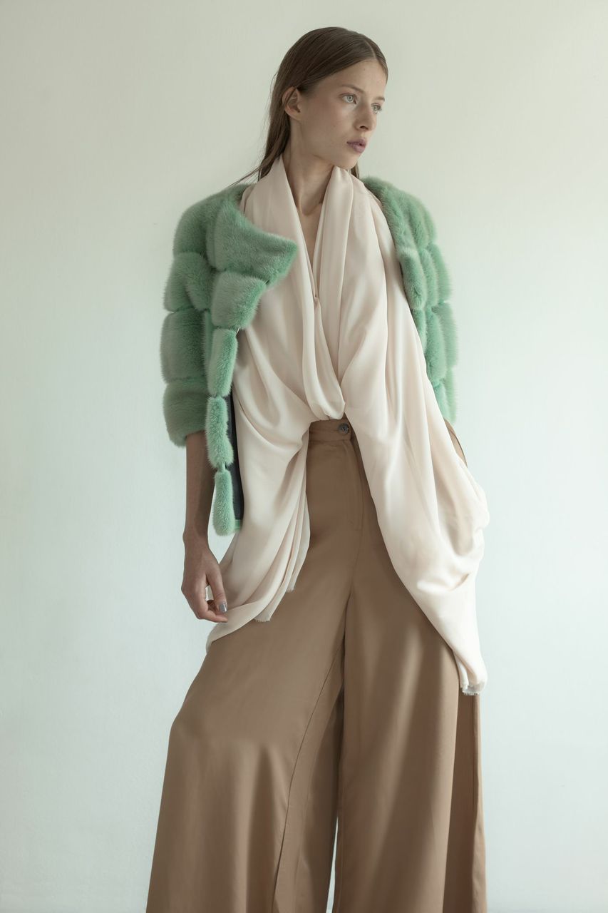 Contradiction - Whitelies Magazine - october 2014 - catharinagerekos