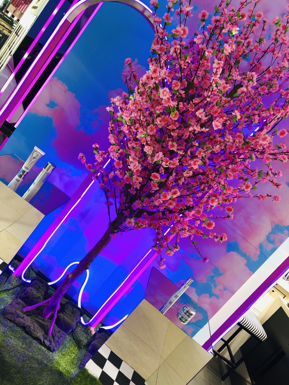 MAC Cosmetics, Campaign Installations - Nicholasongstudio