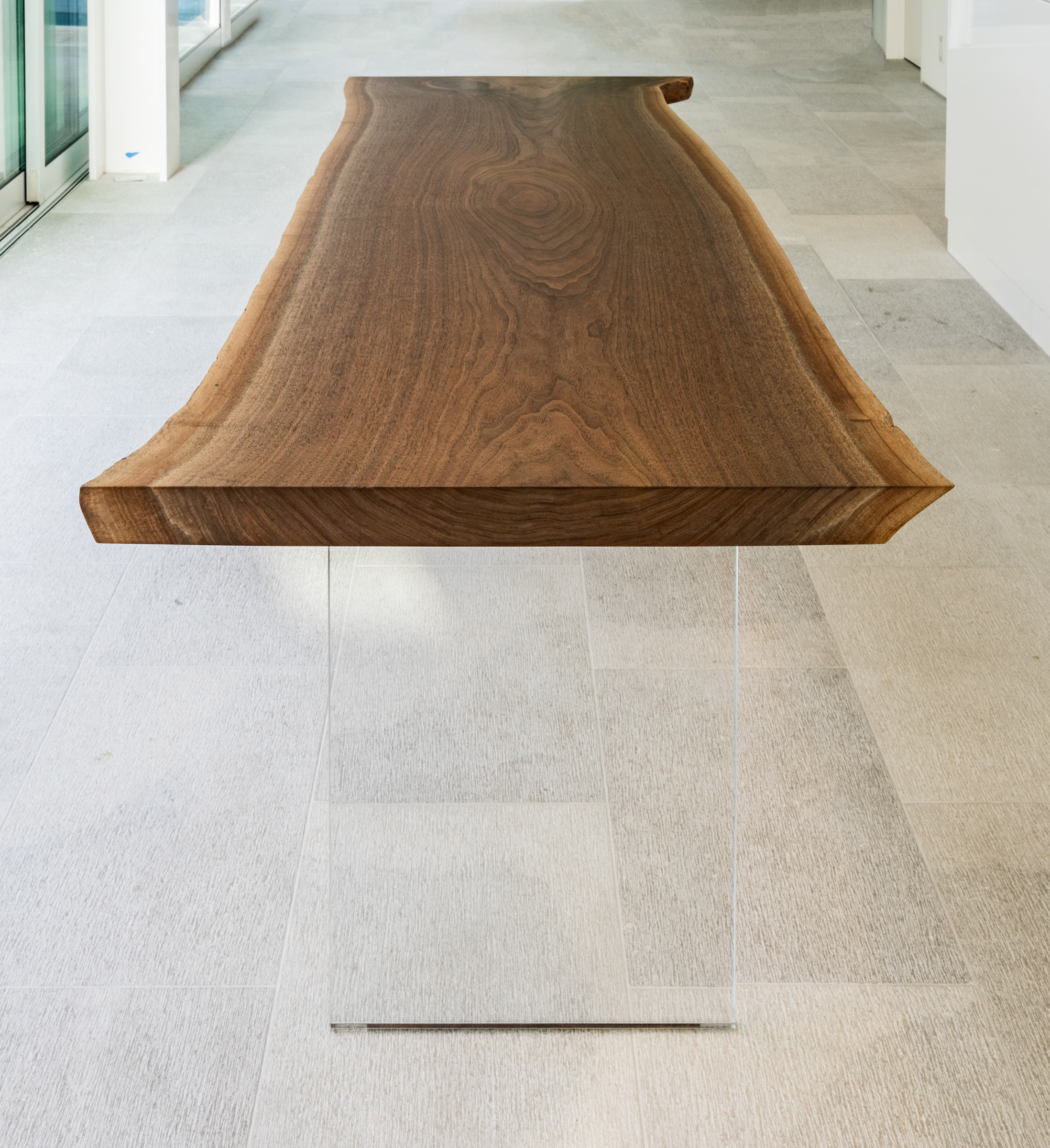 cloud table - William Stranger