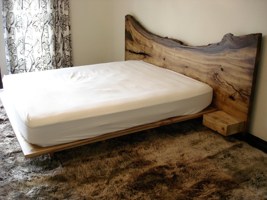 slab bed - William Stranger