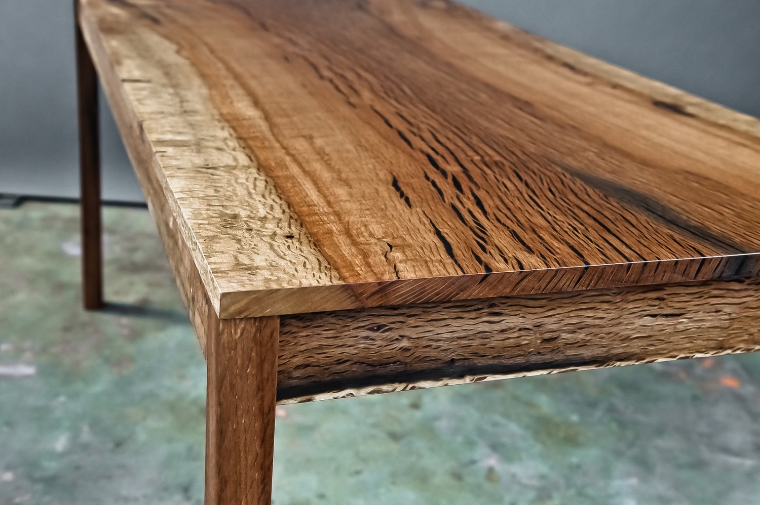 tiger table desk - William Stranger