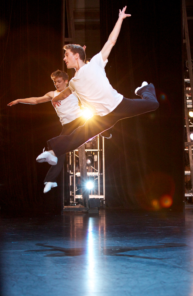 Dancer - Lewis Landini