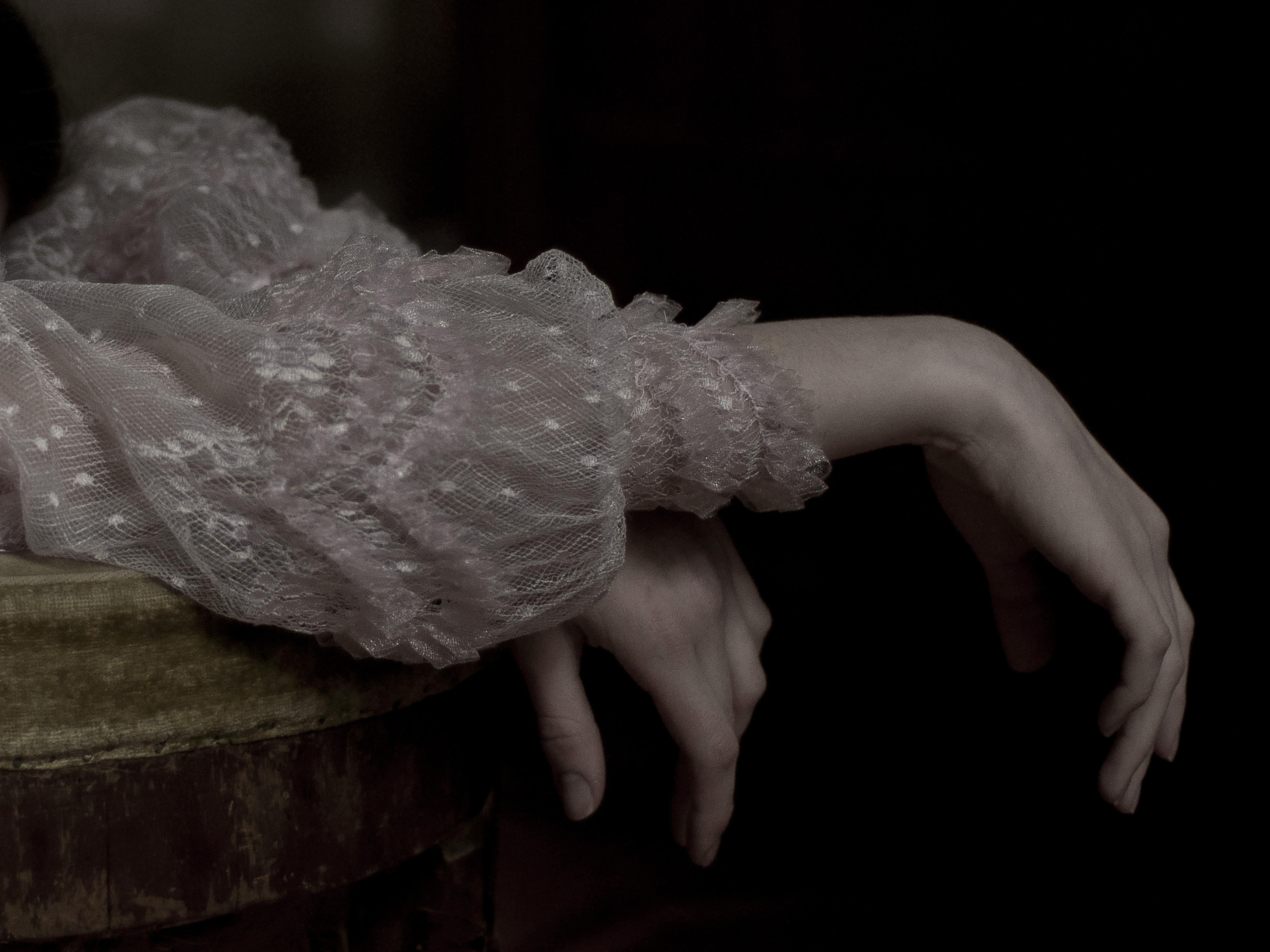This living hand - cristina coral