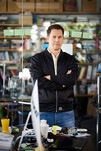 Götz Gramlich - Posters Without Borders - International Immigration ...