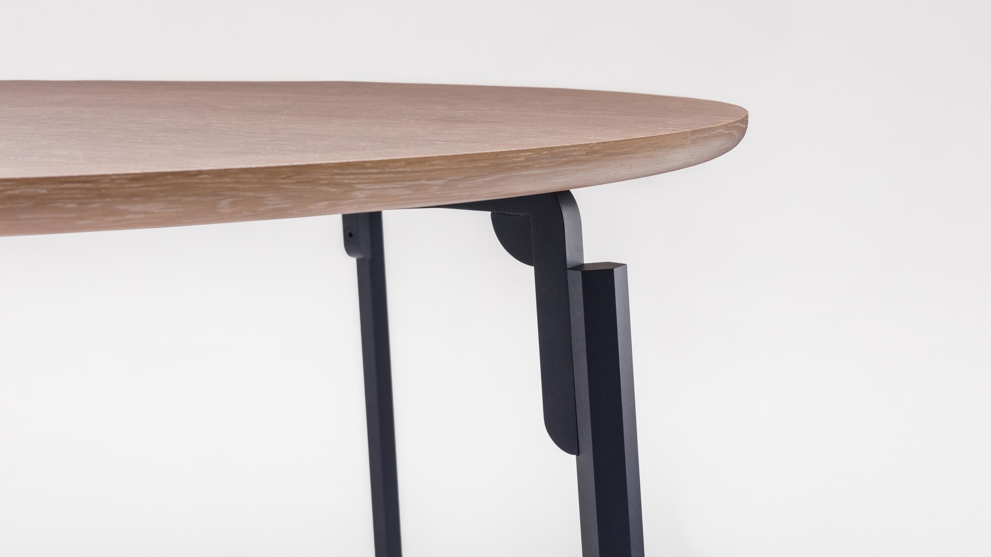 Anvil Table - Krystian Kowalski Industrial Design