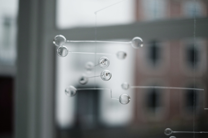 glass mobile - Anne Büscher