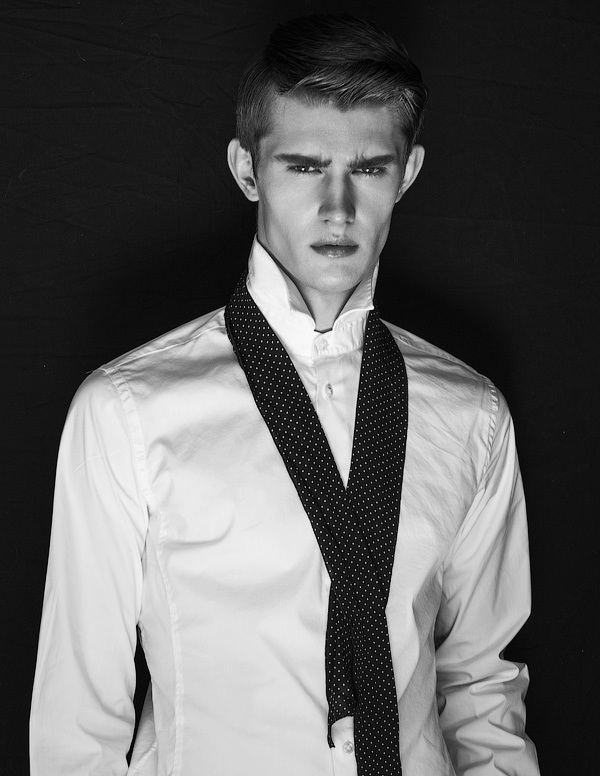 LUCY'S Magazine - Anton Kuznetsov photography