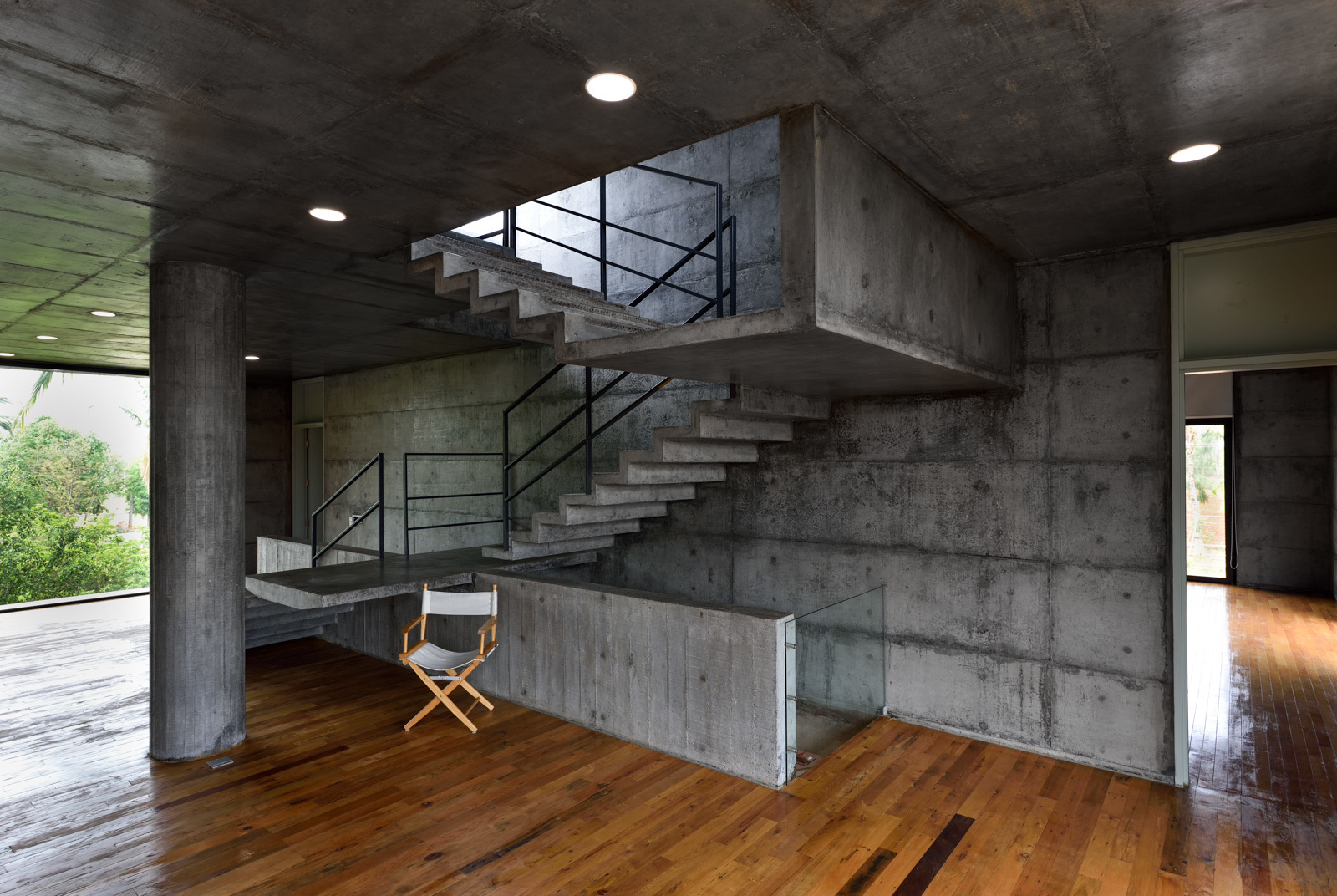 Farmhouse - Flying Elephant Studio