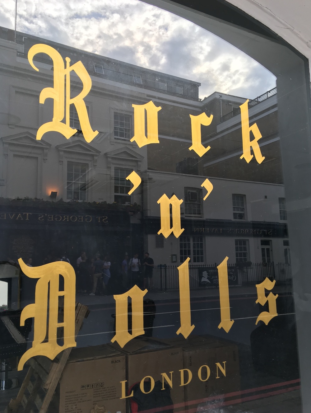 Rock 'N' Dolls - Rayment Signs