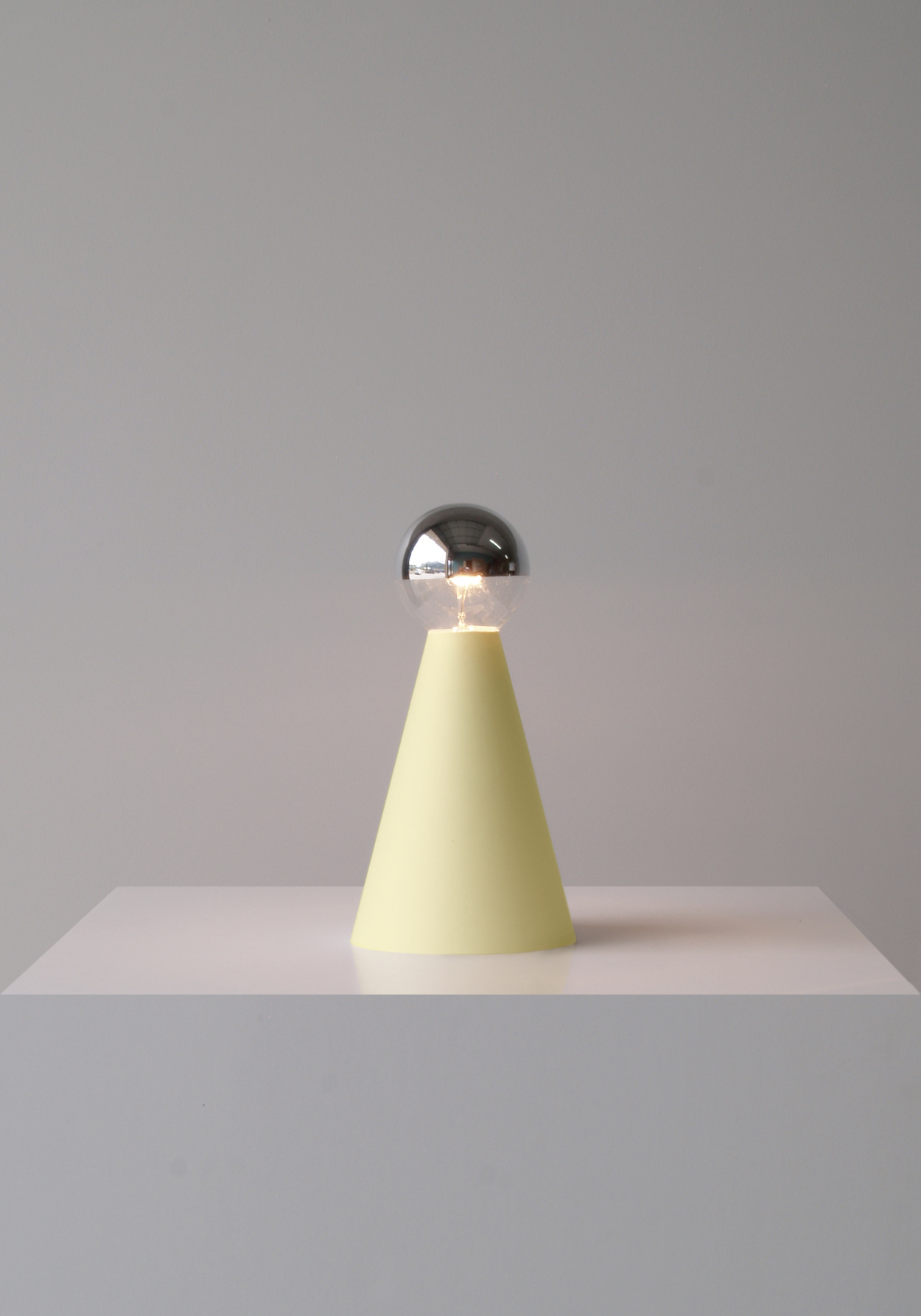 Table Light - Diffuse - 2009 - Lukas Peet Design