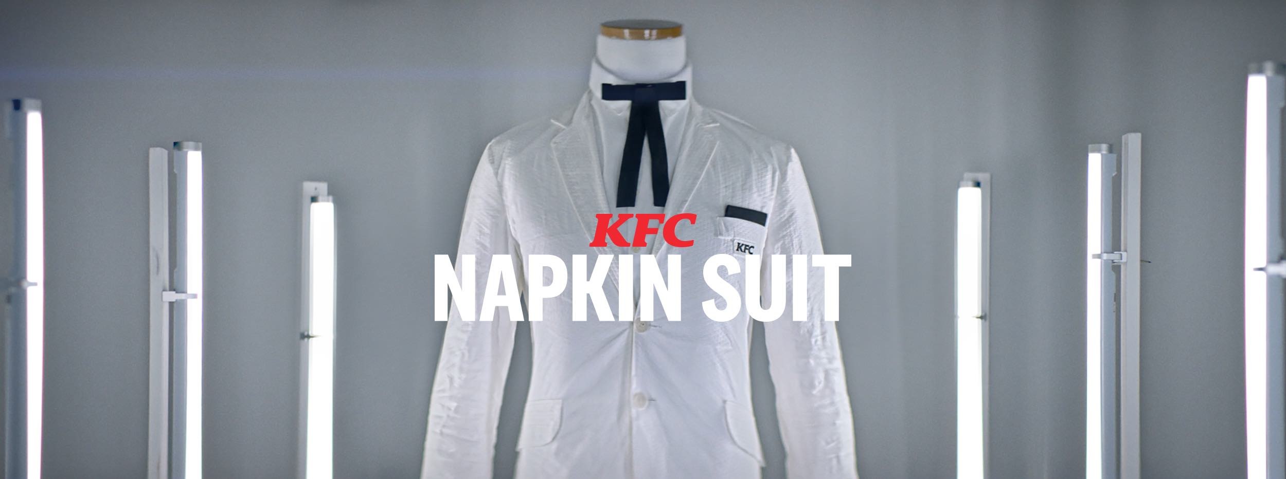 KFC NAPKIN SUIT - luisalburqueque