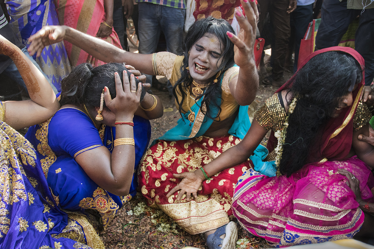 Hijras, the third gender in India - annalofiphoto
