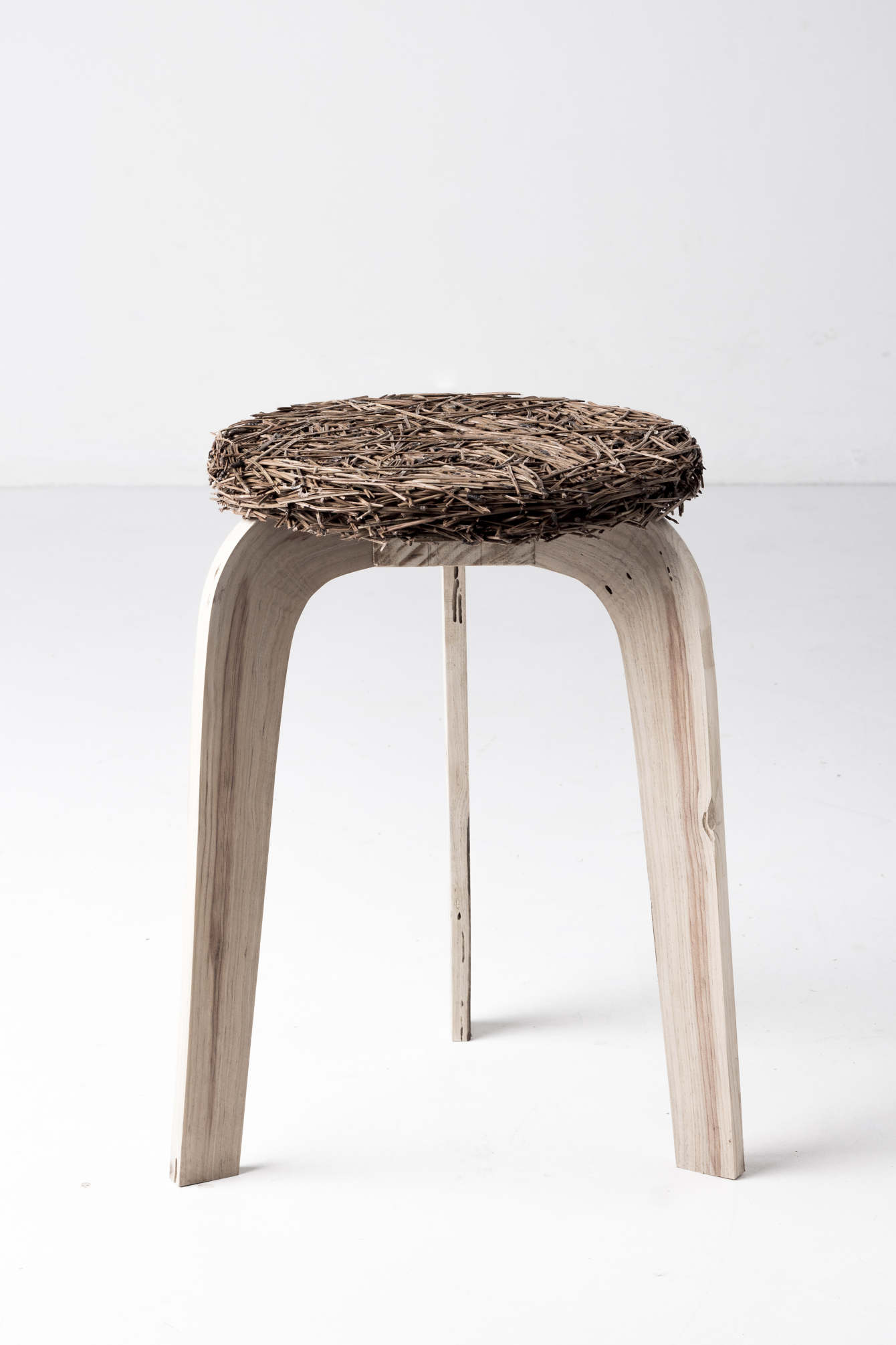 pine stool - S A M U E L R E I S