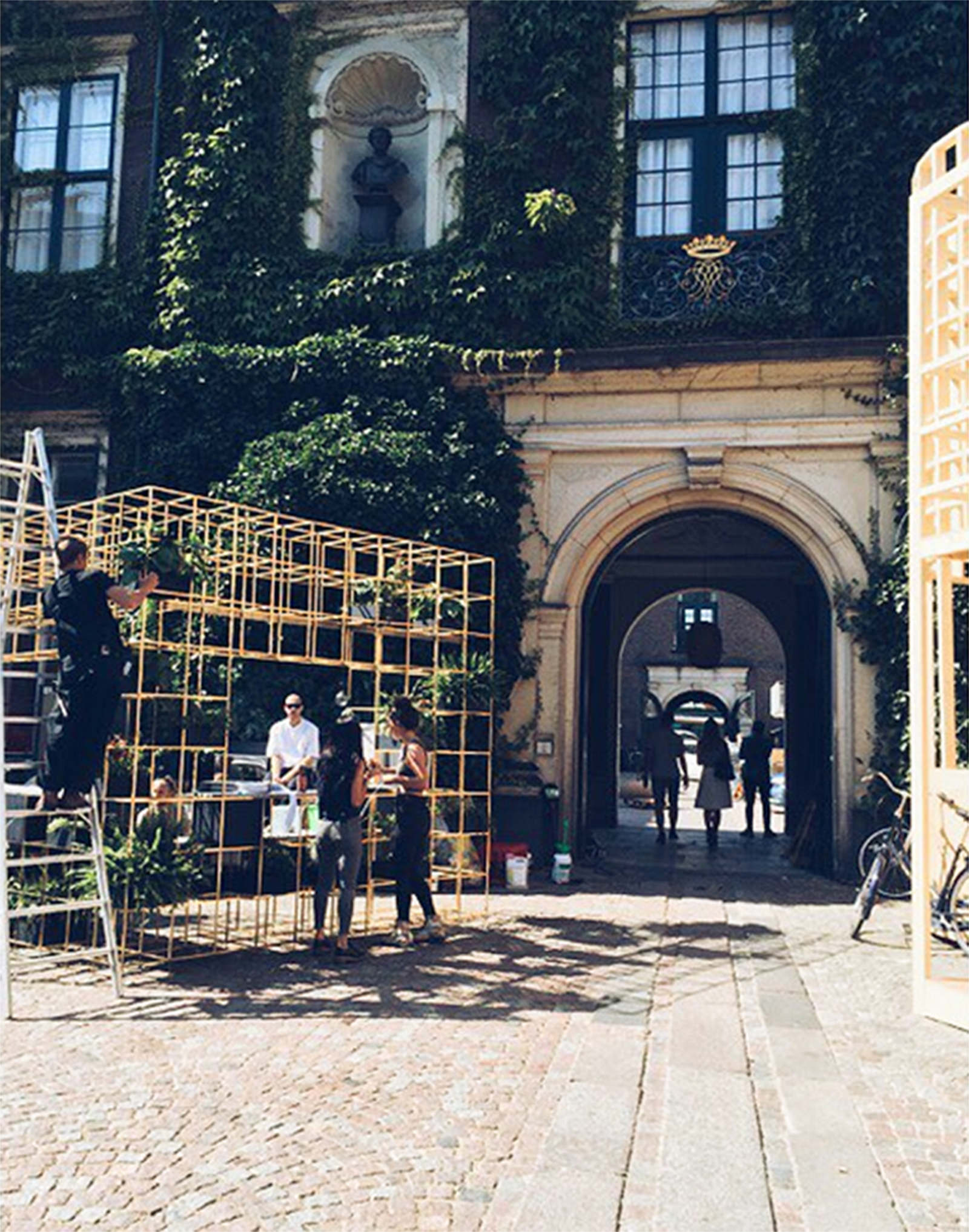 CHART Art Fair : Build - Alexandra Holman