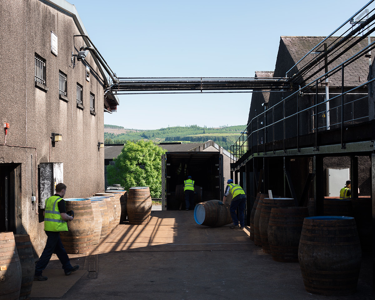 DISTILLERY / SPEYSIDE - Pictures of Architecture