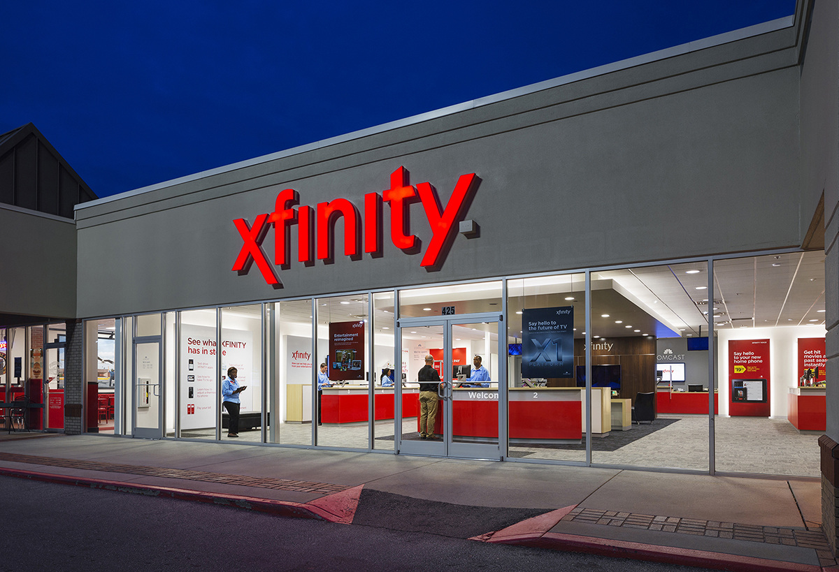 XFINITY Stores - Leonor Montes de Oca
