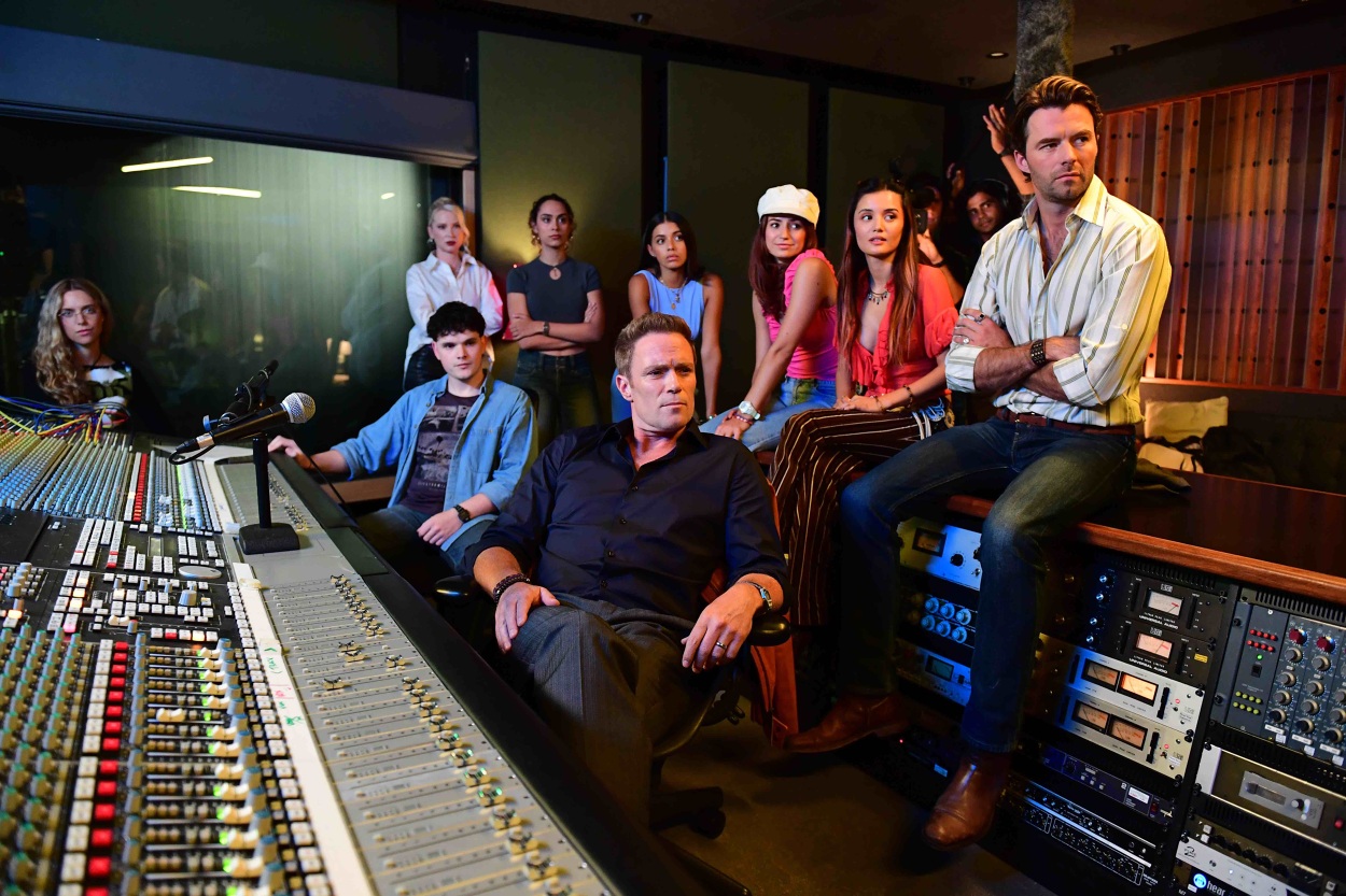 PAPER DOLLS - caitlin murray