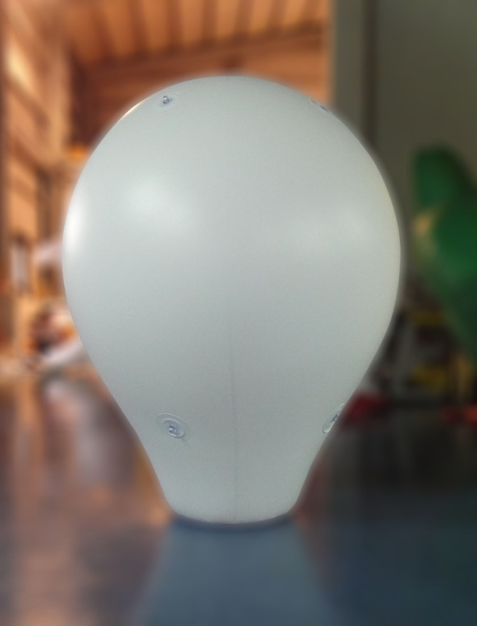 Exploring with a balloon - Tsaoenci