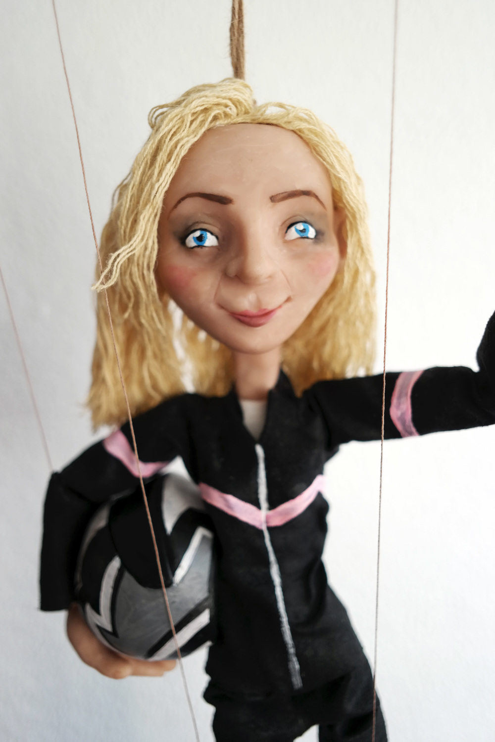Sally marionette puppet - Sarah Lewis Theatre Designer and Maker