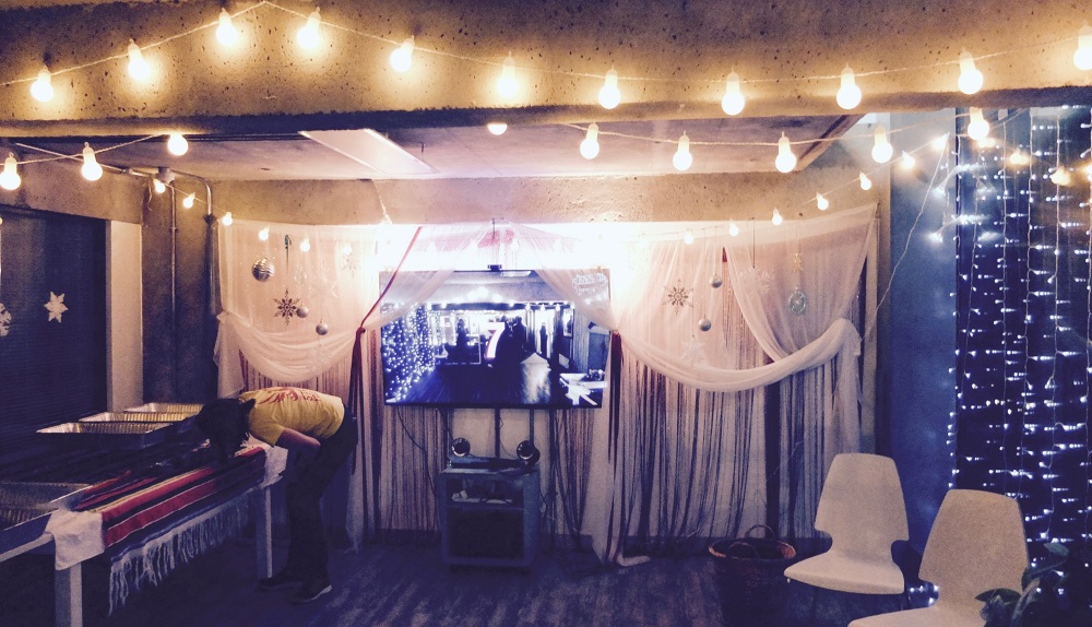 Airship Christmas - Sarah Lewis Theatre Designer and Maker