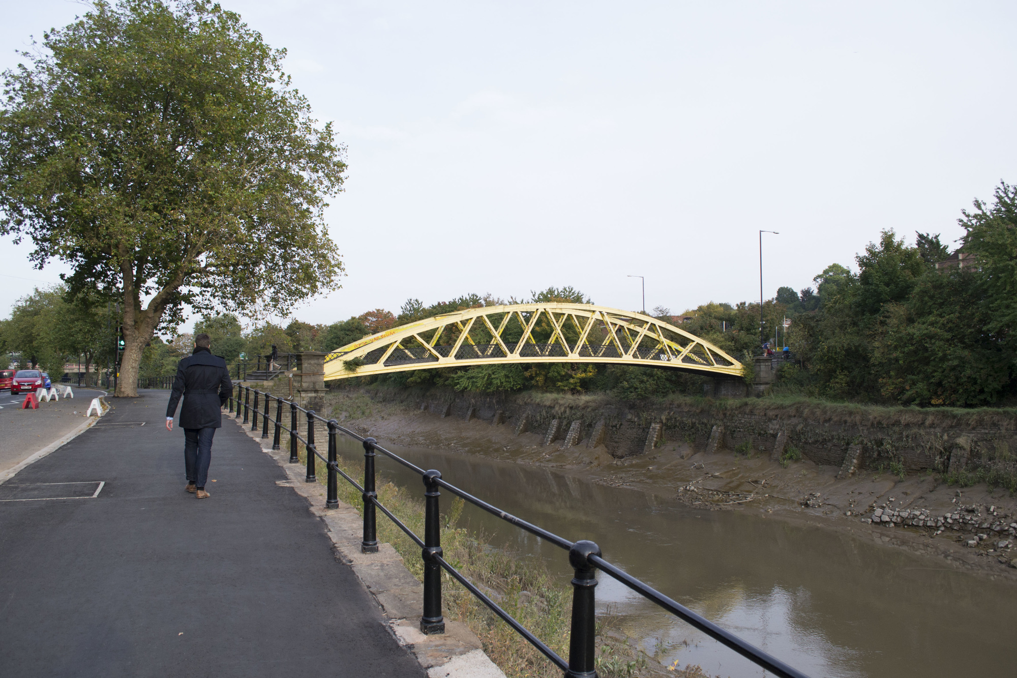 BANANA BRIDGE - wavey ellz