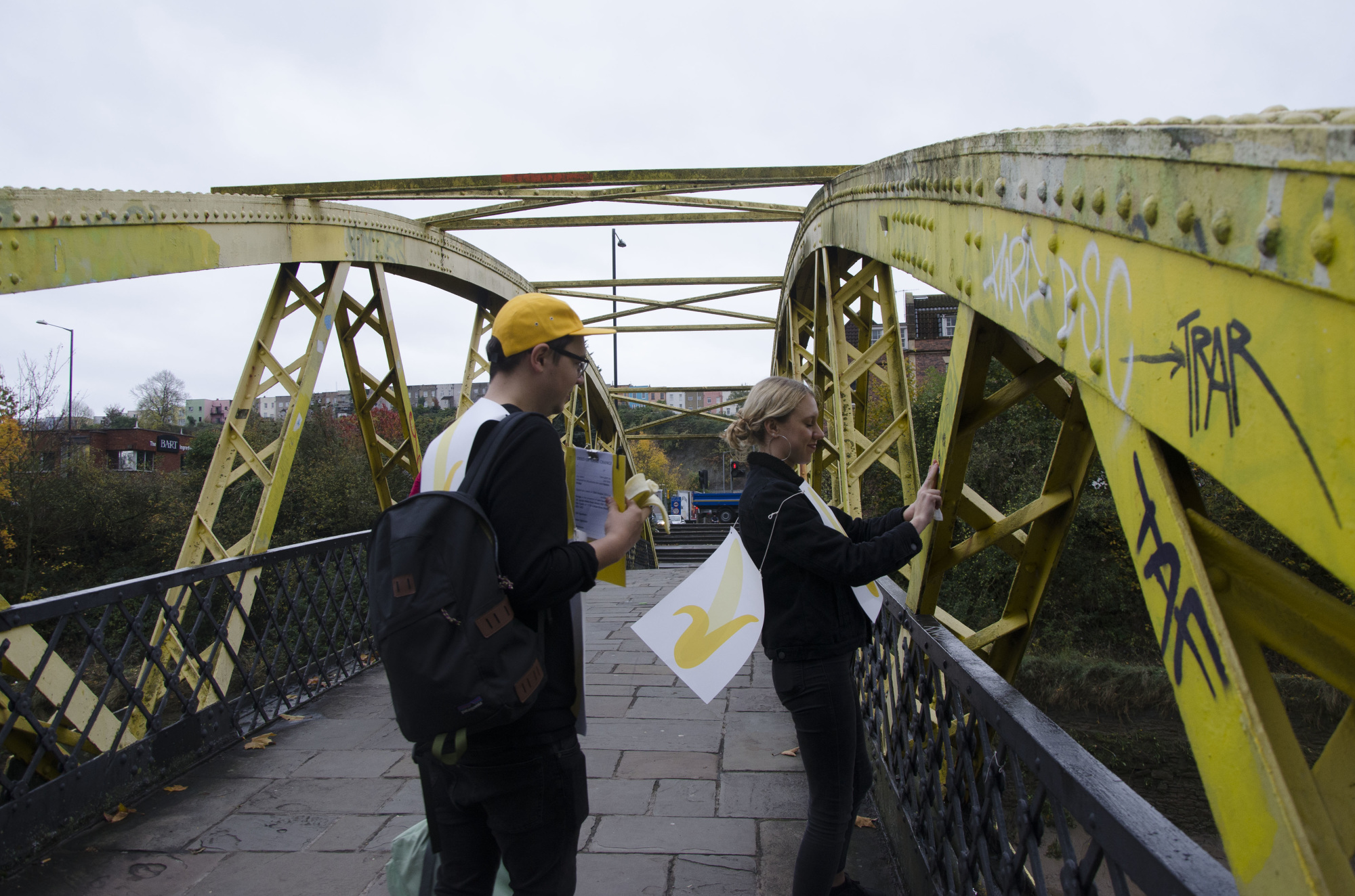 BANANA BRIDGE - wavey ellz