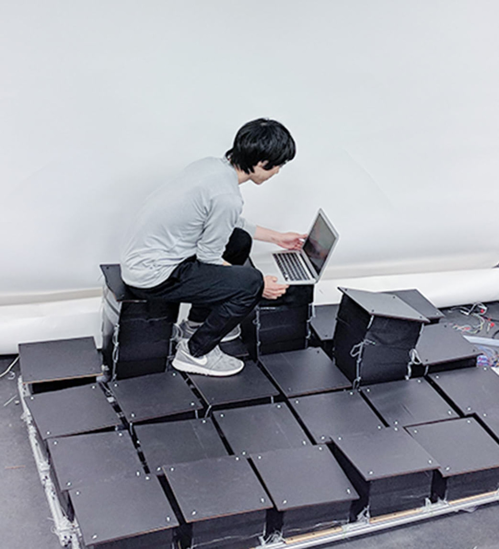 LiftTiles (2020) - Daniel Leithinger