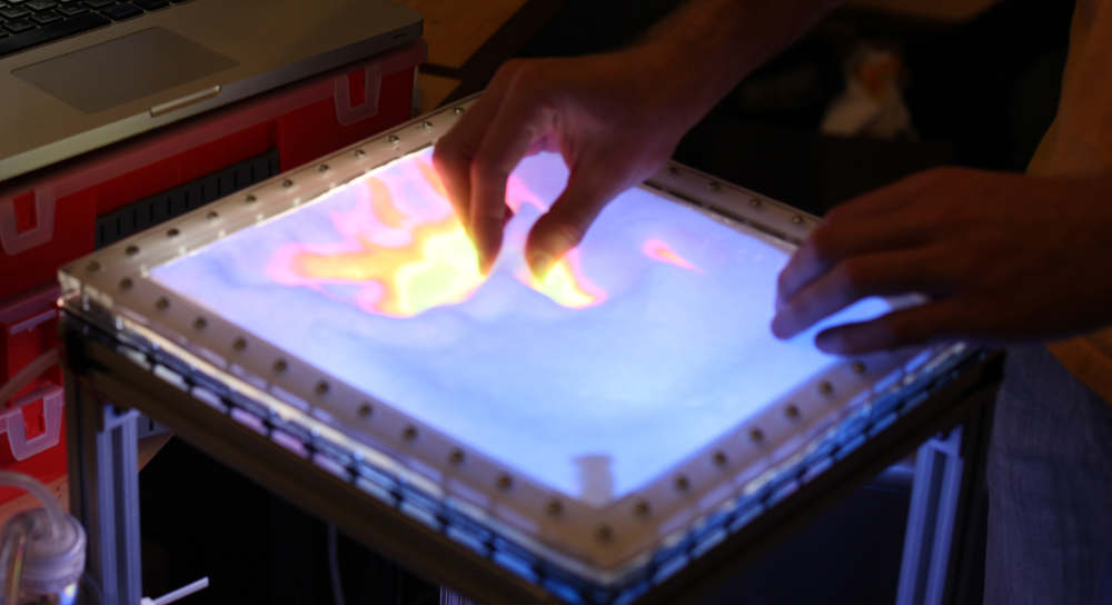 TRANSFORM (2014) - Daniel Leithinger