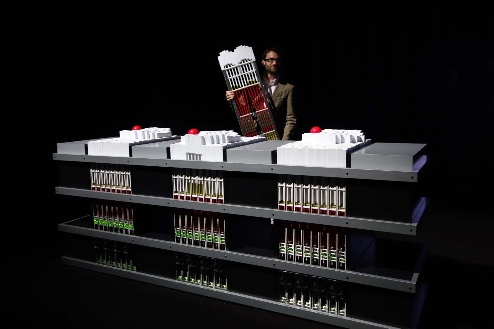 TRANSFORM (2014) - Daniel Leithinger