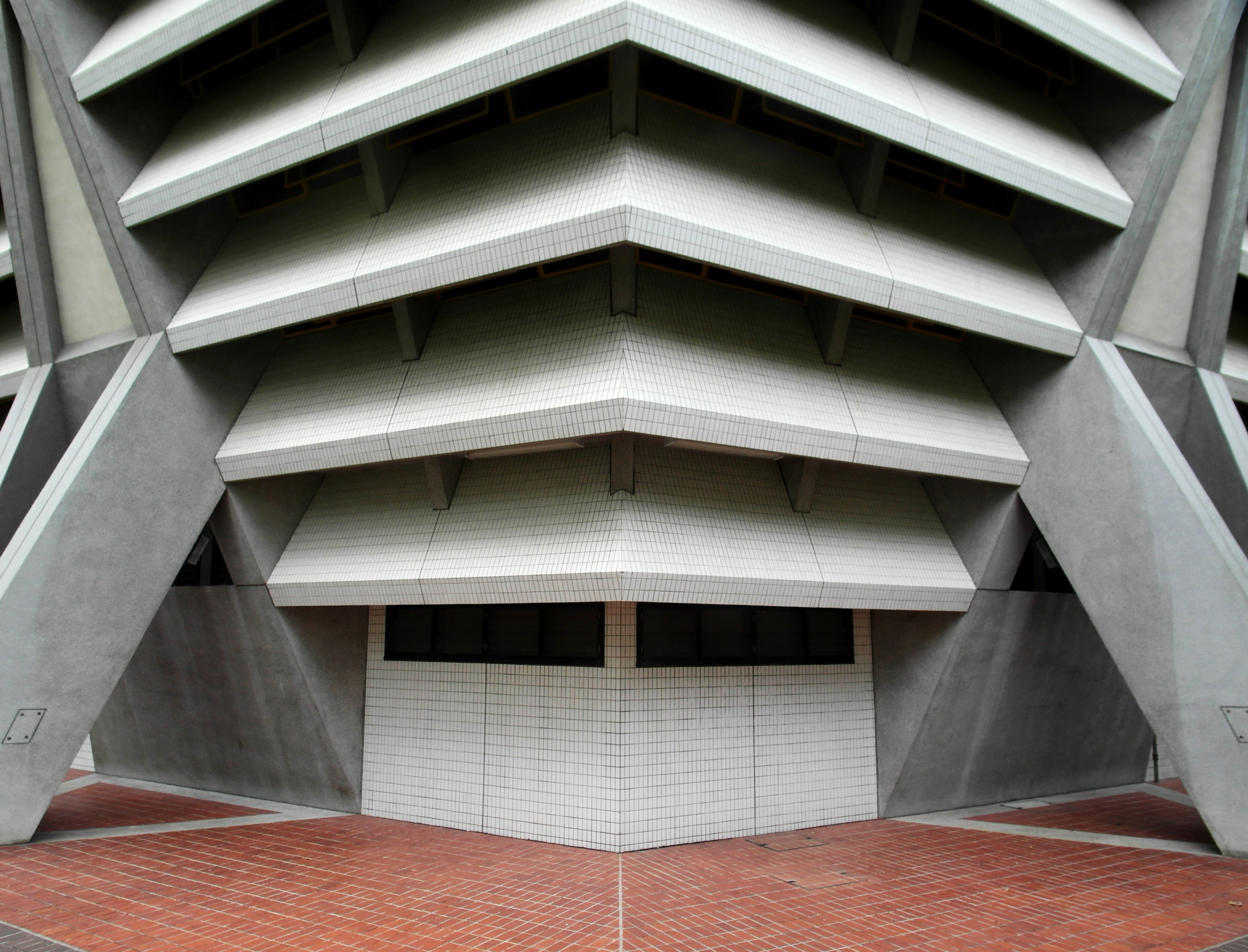 Singapore: Revisiting Modernism - Patricia Chia