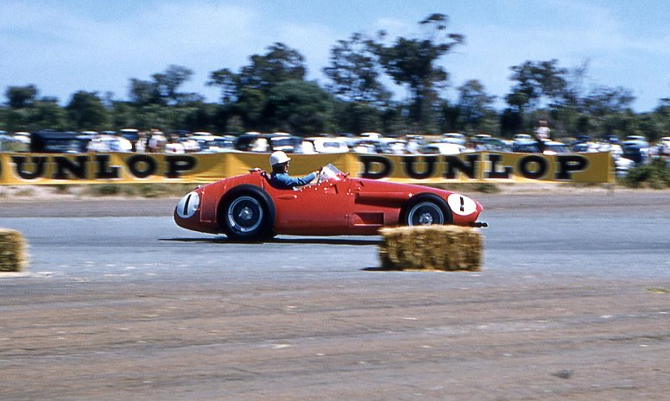 Stan Jones 1955-56 - Austin Healey 100S