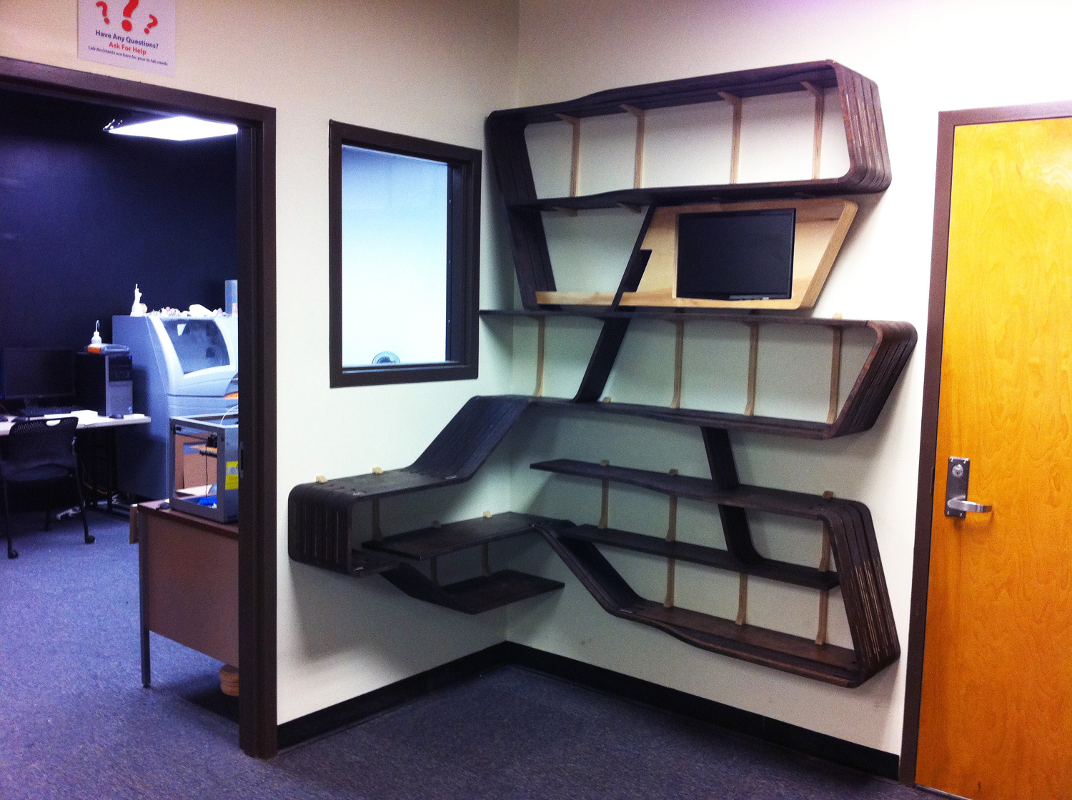 A2 Fabrication Laboratory Display Shelf - sh-o.us