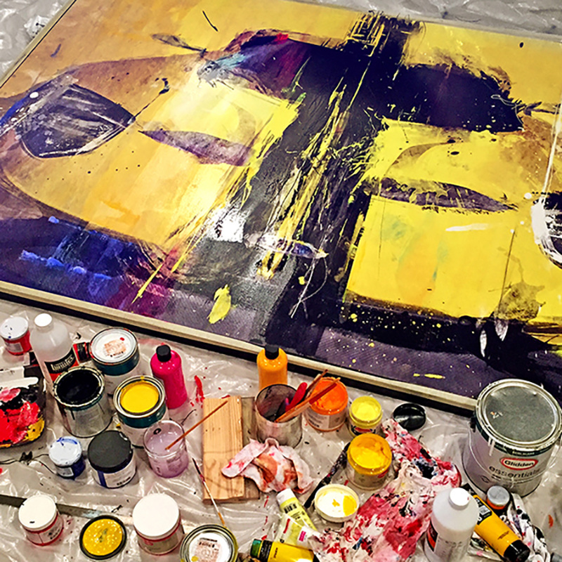 YELLOW GT - GALLERY MOMENTUM