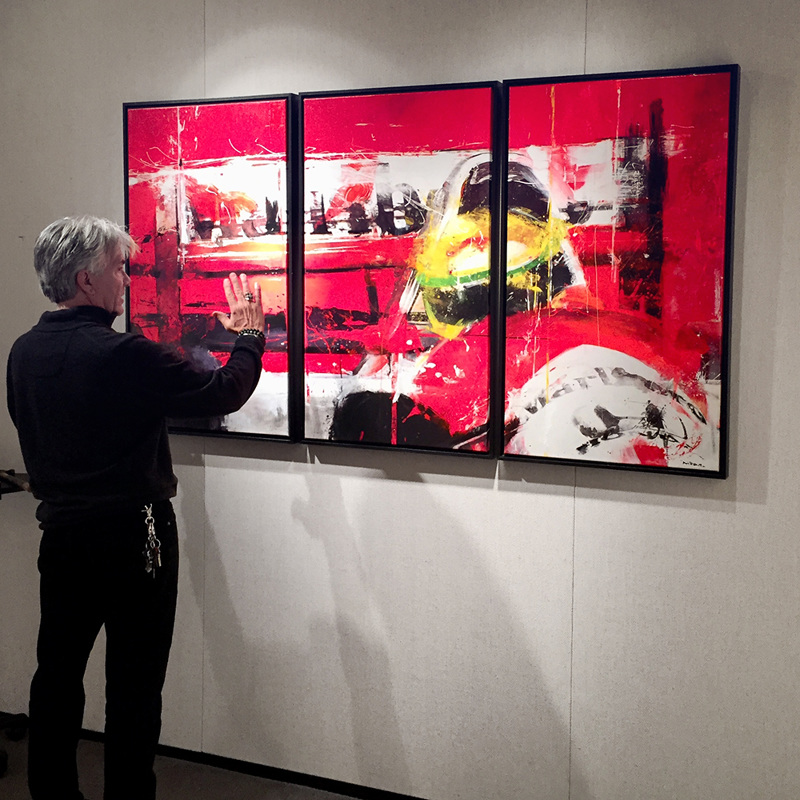 ROBERT KIDD GALLERY - GALLERY MOMENTUM