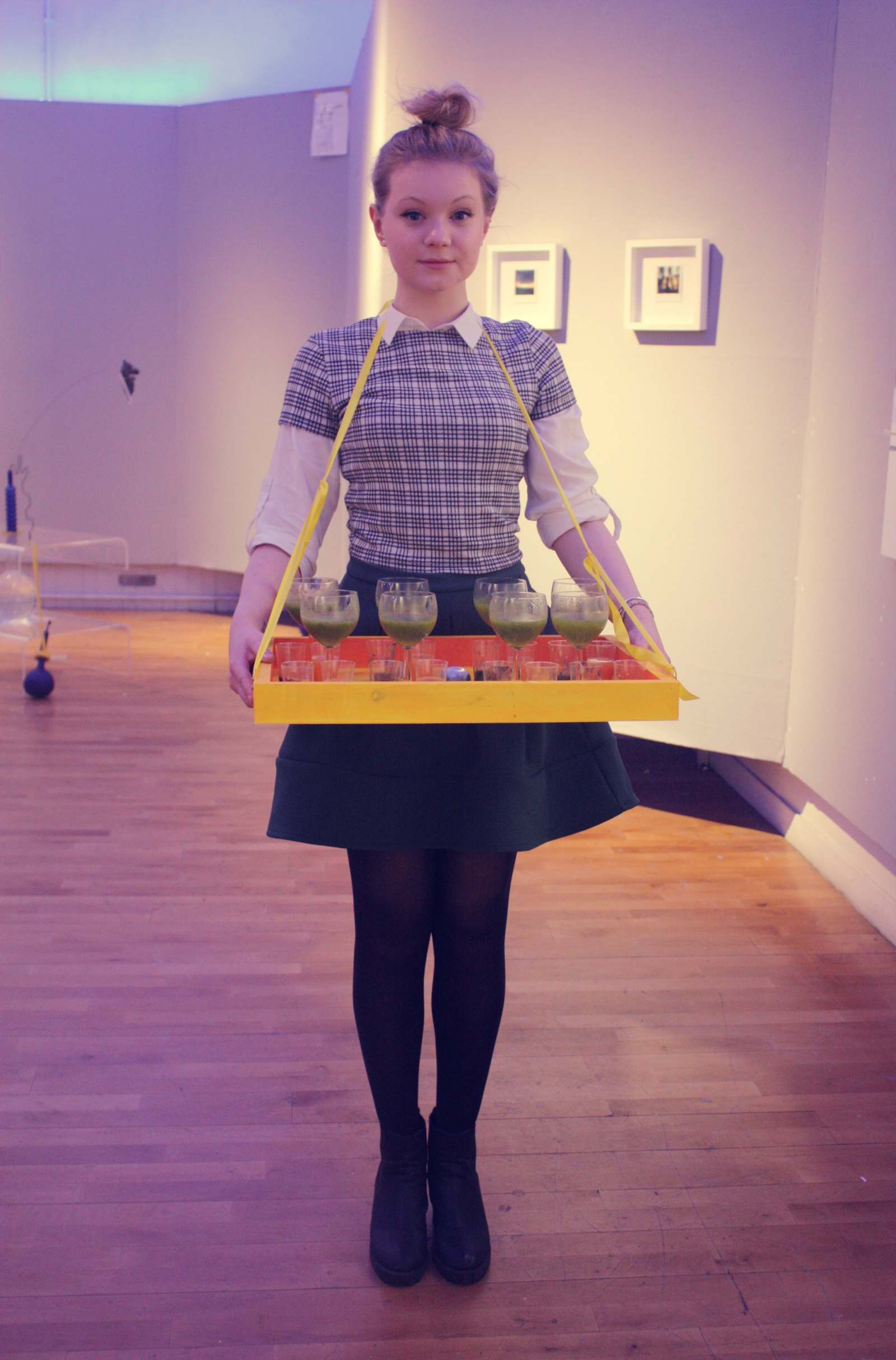 TRAY PERFORMANCE - kristina-alexandra.com