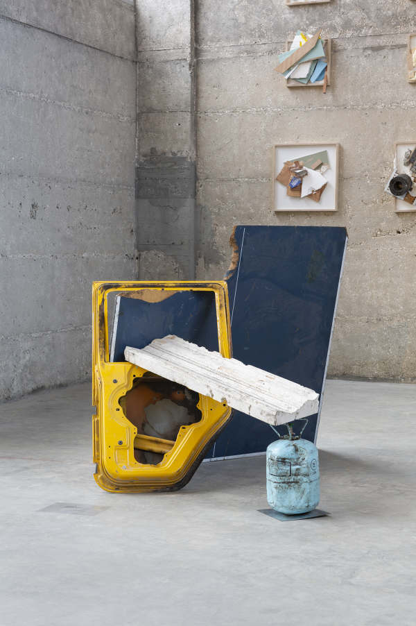 Reconstruction - www.haniamra.com