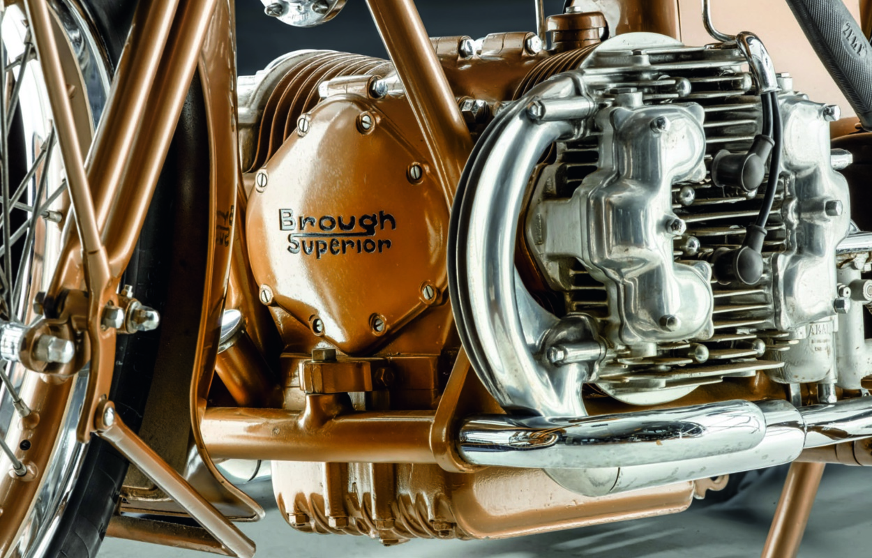 Ultimate Collector Motorcycles (Famous 1st Edition) - Charlotte & Peter ...